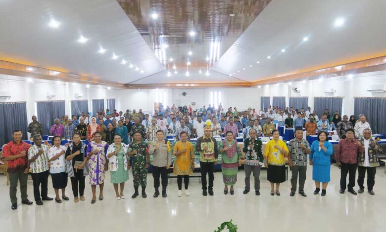 Pjs Bupati Waropen, Buka Kegiatan FAD Serta Advokasi Pembentukan UPTD ...